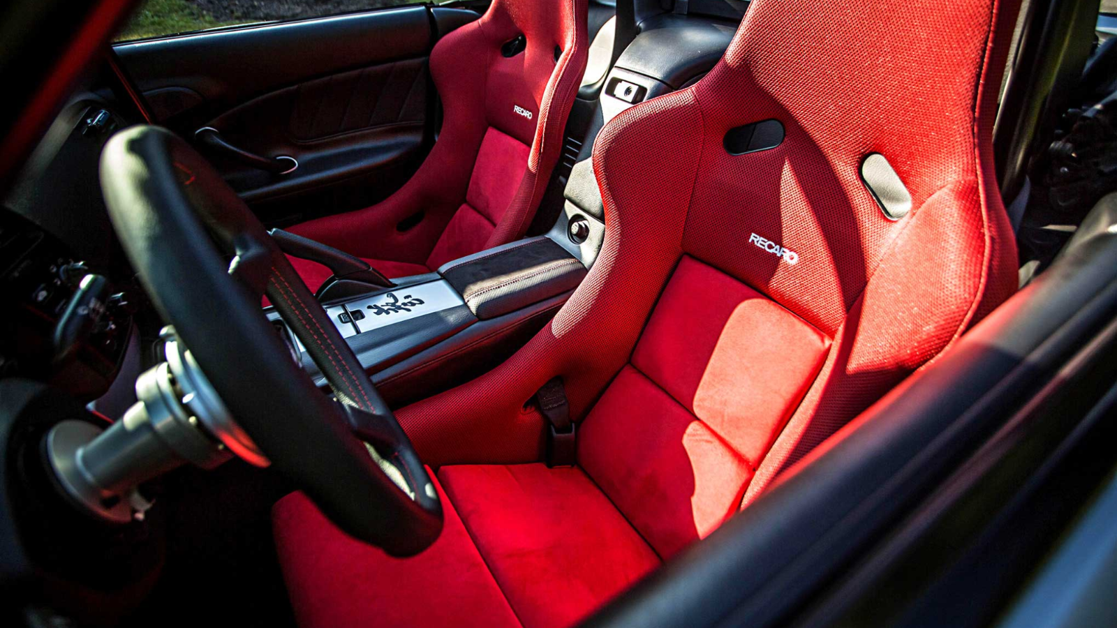 Stunning AP2 S2000 Build Takes Zero Shortcuts | S2ki