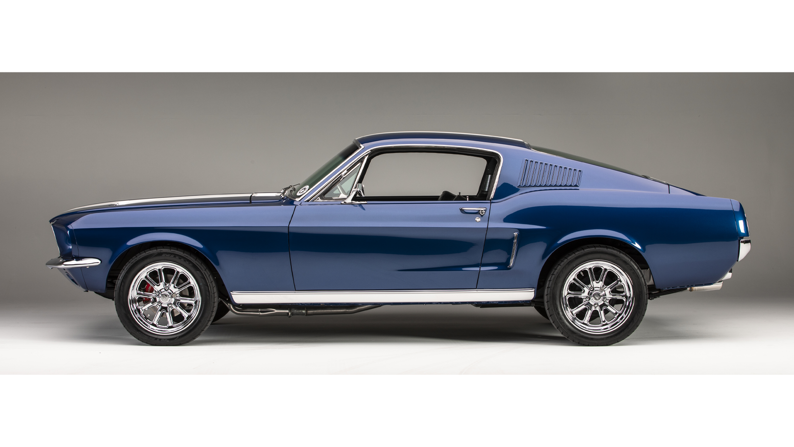Roush V8 Powered 1967 Mustang Restomod is a Thing of Beauty ...