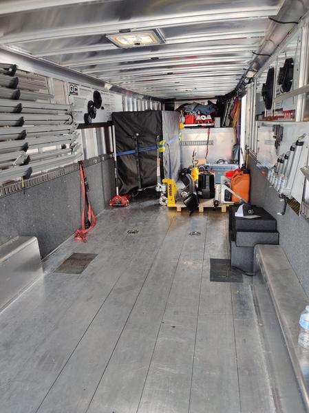 2017 40' Featherlite Enclosed Trailer with Awning for Sale in GROVELAND ...