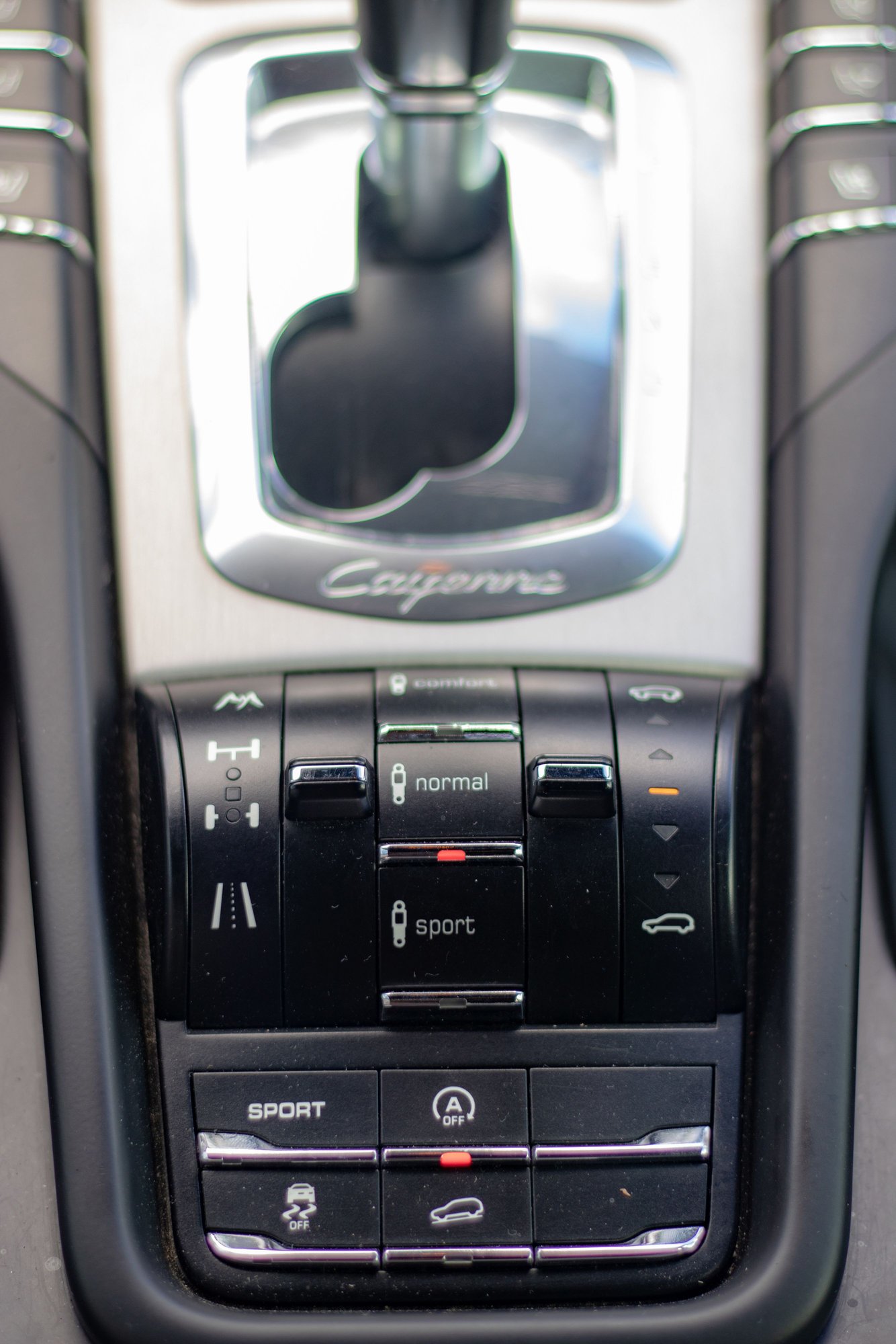 2011 Cayenne Turbo with many rare features (PDCC, PTV+, LCA, ACC, etc ...