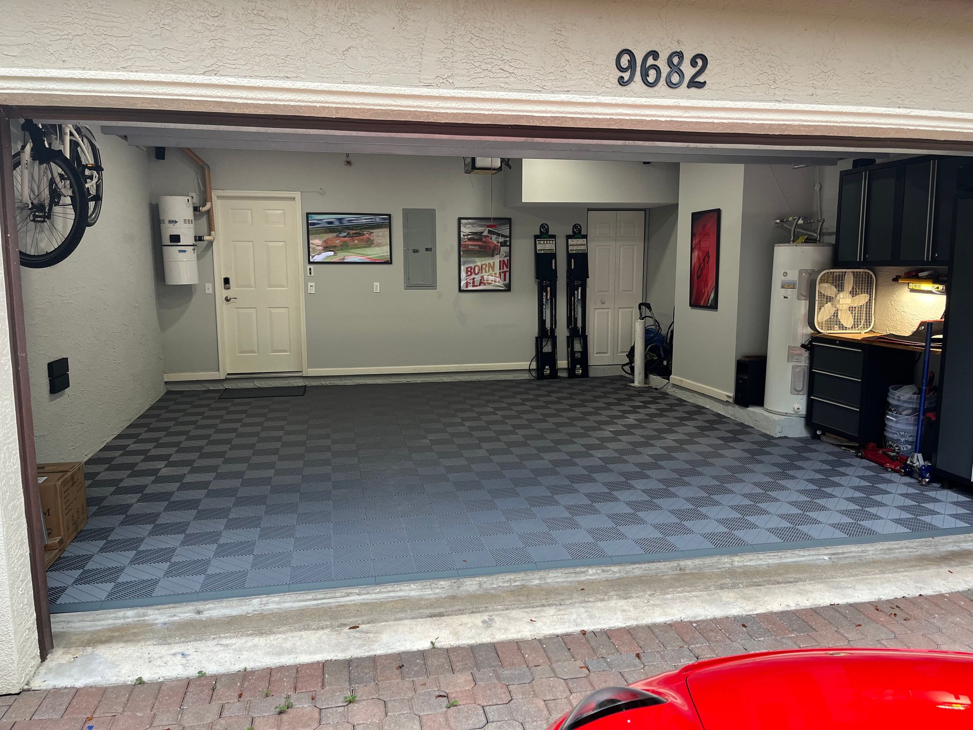 picture of your garage - Page 413 - Rennlist - Porsche Discussion Forums