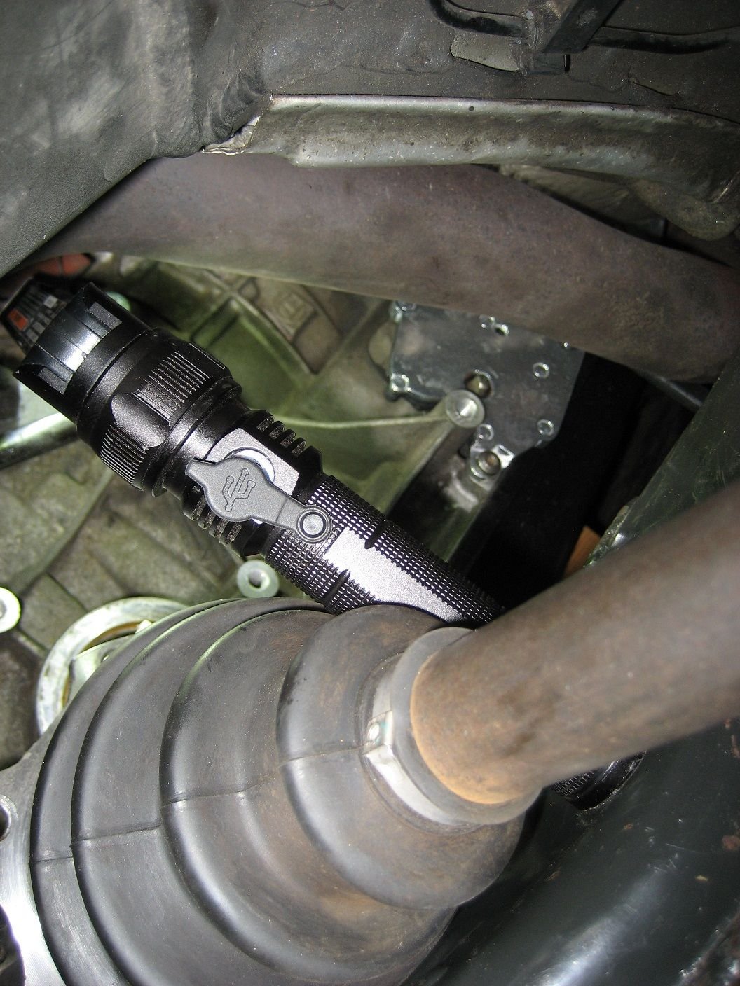 Front left differential output flange seal - AudiWorld Forums