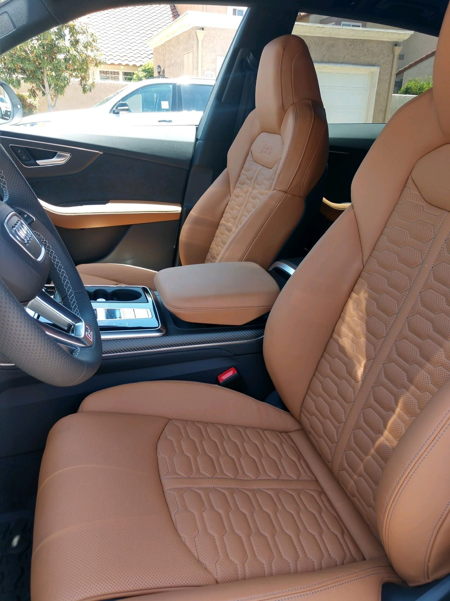 New 2021 RSQ8 with only 1000 break in miles - AudiWorld Forums