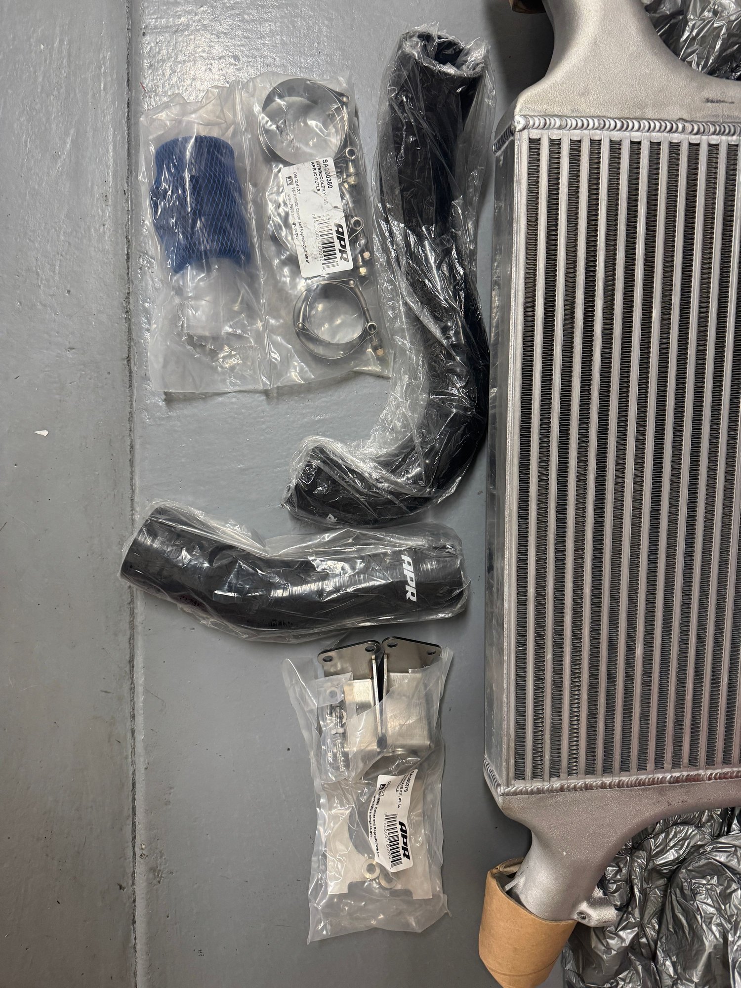 APR INTERCOOLER SYSTEM - B9 1.8/2.0 TFSI (APR Part # IC100022 ...