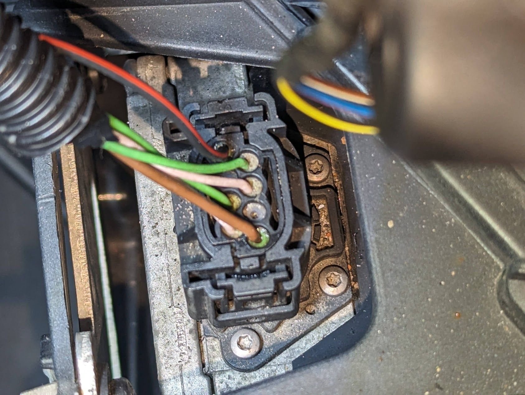 Audi A7 (C7) 2013 ACC Radar wiring - AudiWorld Forums