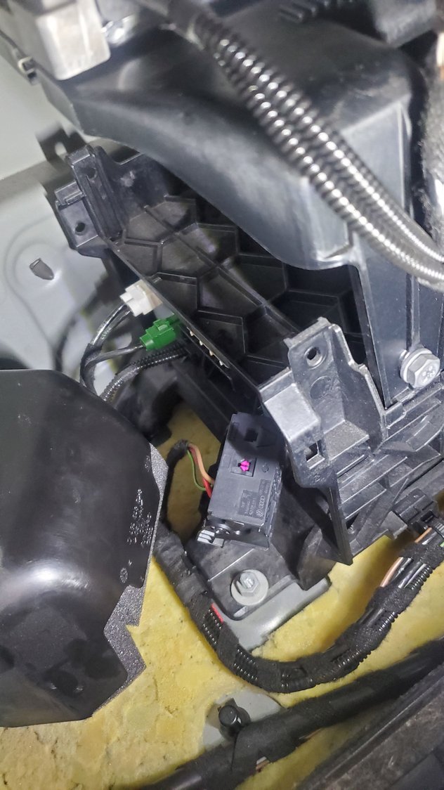 Radio Unit Replacement Help - AudiWorld Forums