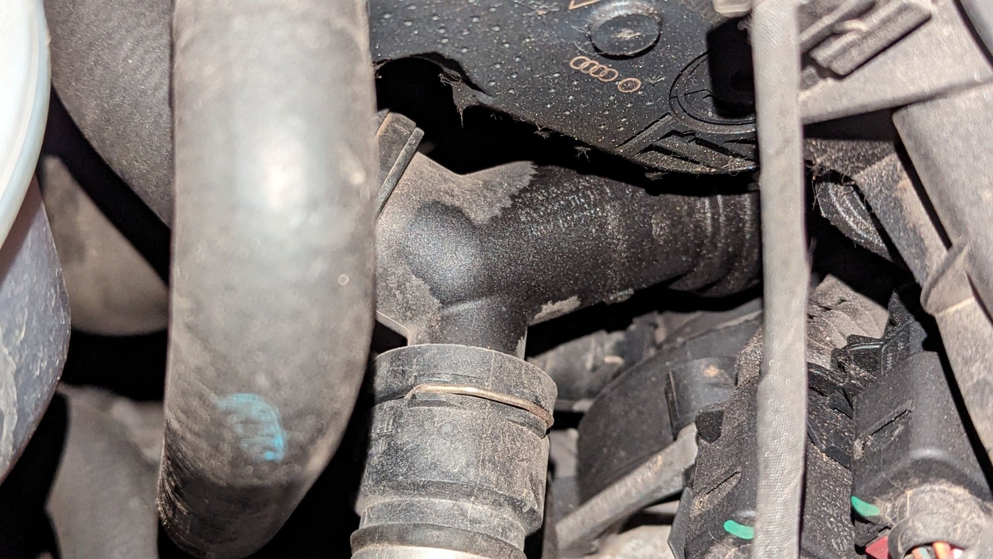 Why is it the engine intake side stained with oil? - AudiWorld Forums