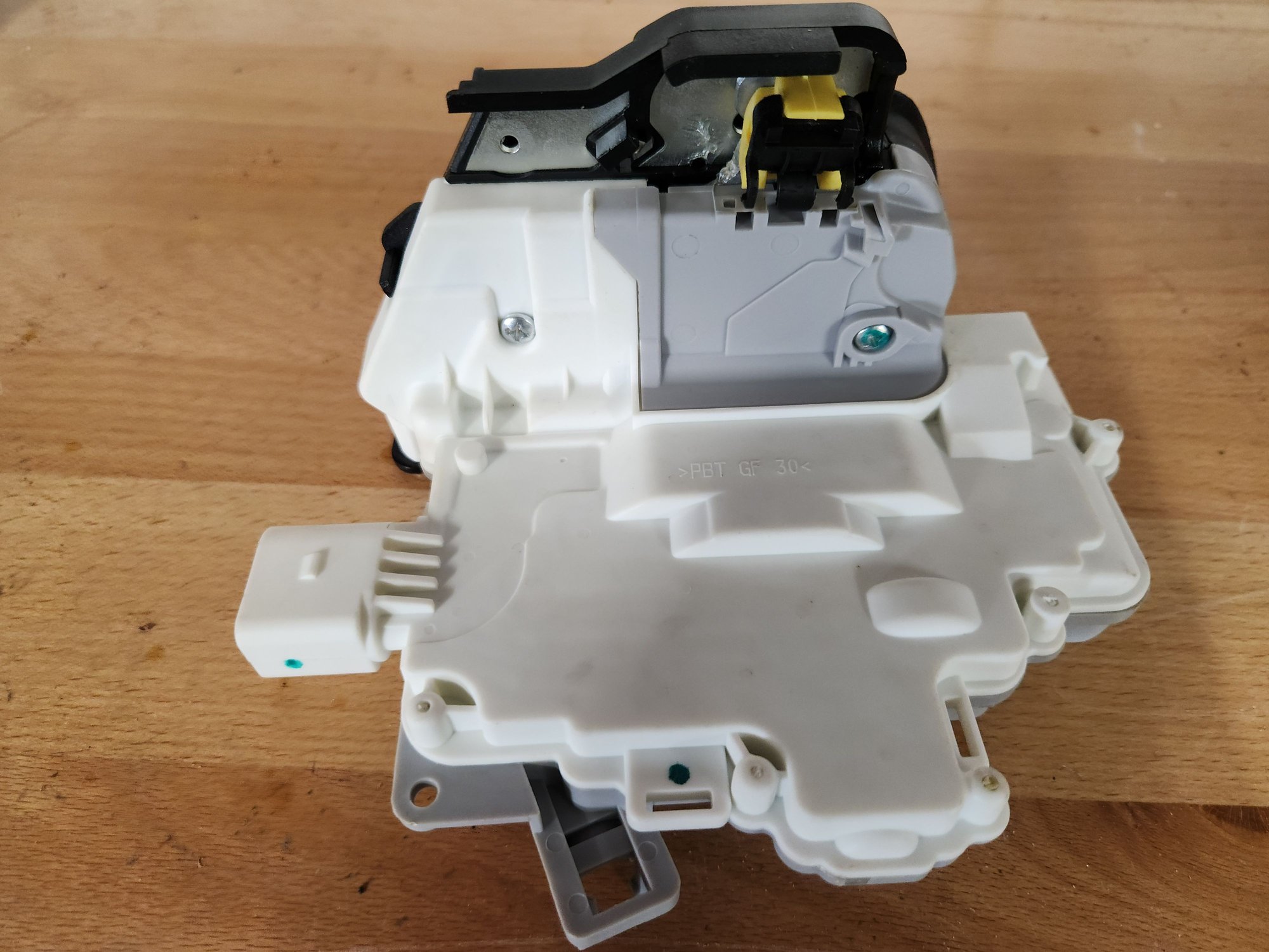 Audi A6, 2005-11 Front Right Door Lock Assembly 4F1837016A - AudiWorld Forums