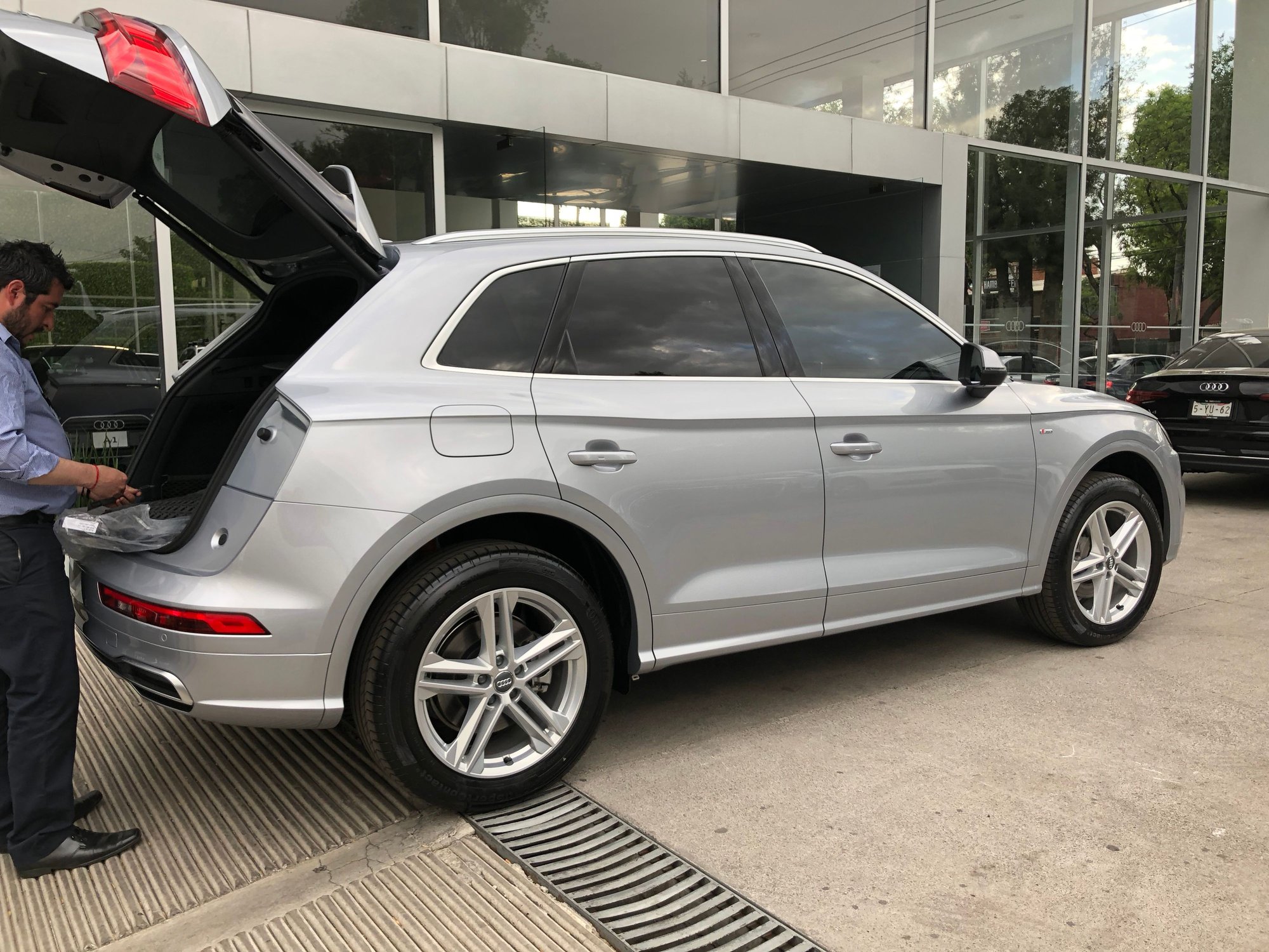 Silver S Line Q5 delivered!! - AudiWorld Forums