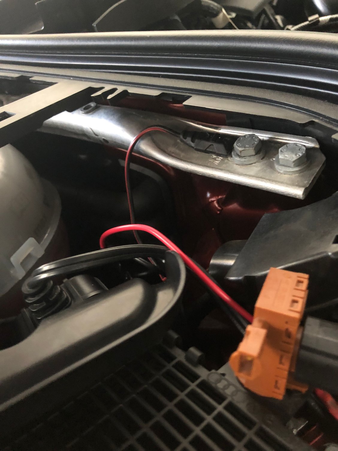 Trickle charger installation - AudiWorld Forums