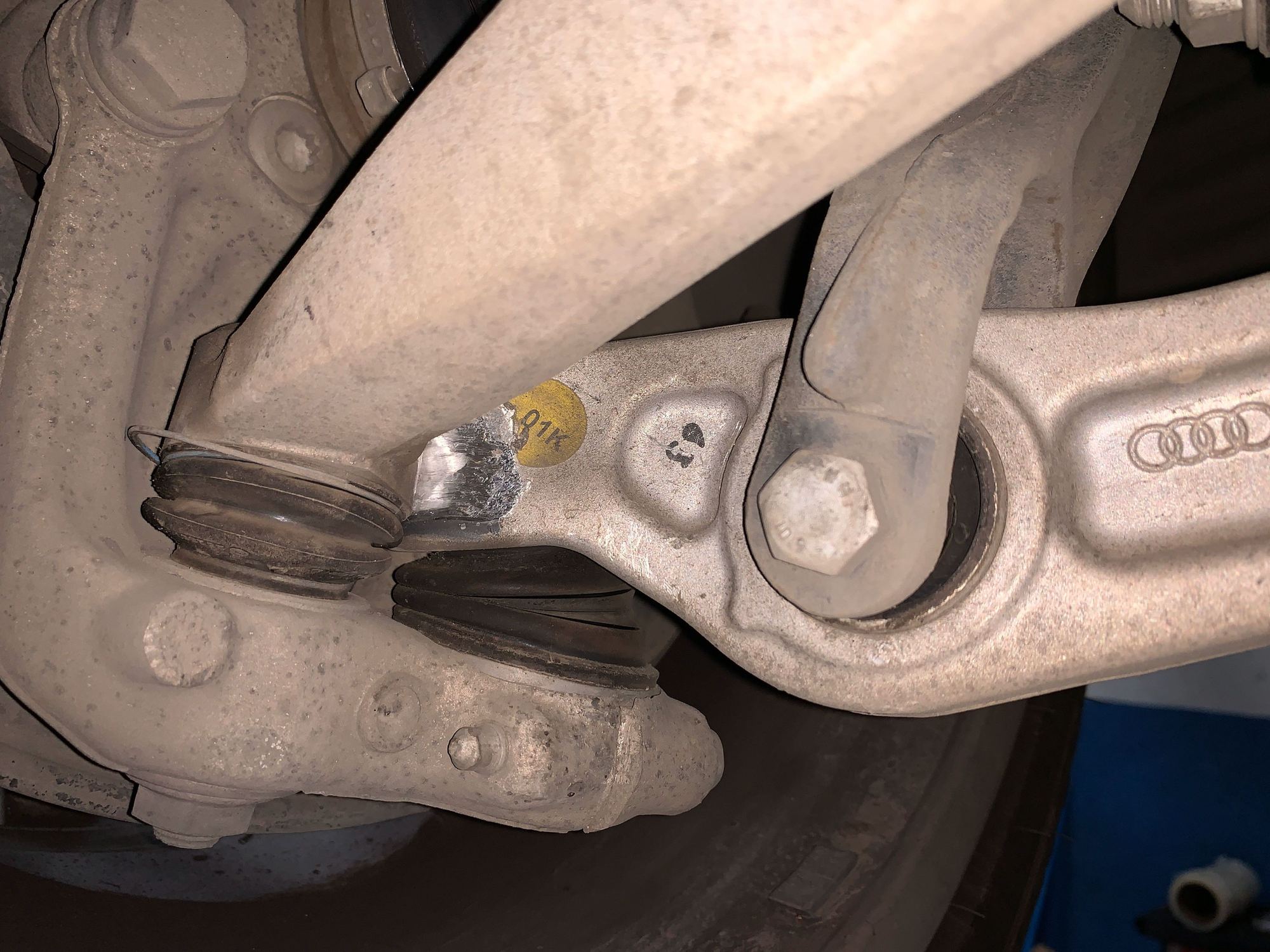Audi A8 D4 Front Suspension rubbing control arms - AudiWorld Forums