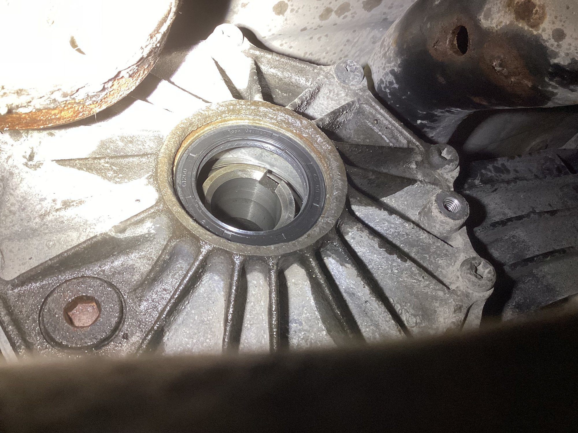 Replace rear differential output shaft seal 2004 Allroad - AudiWorld Forums