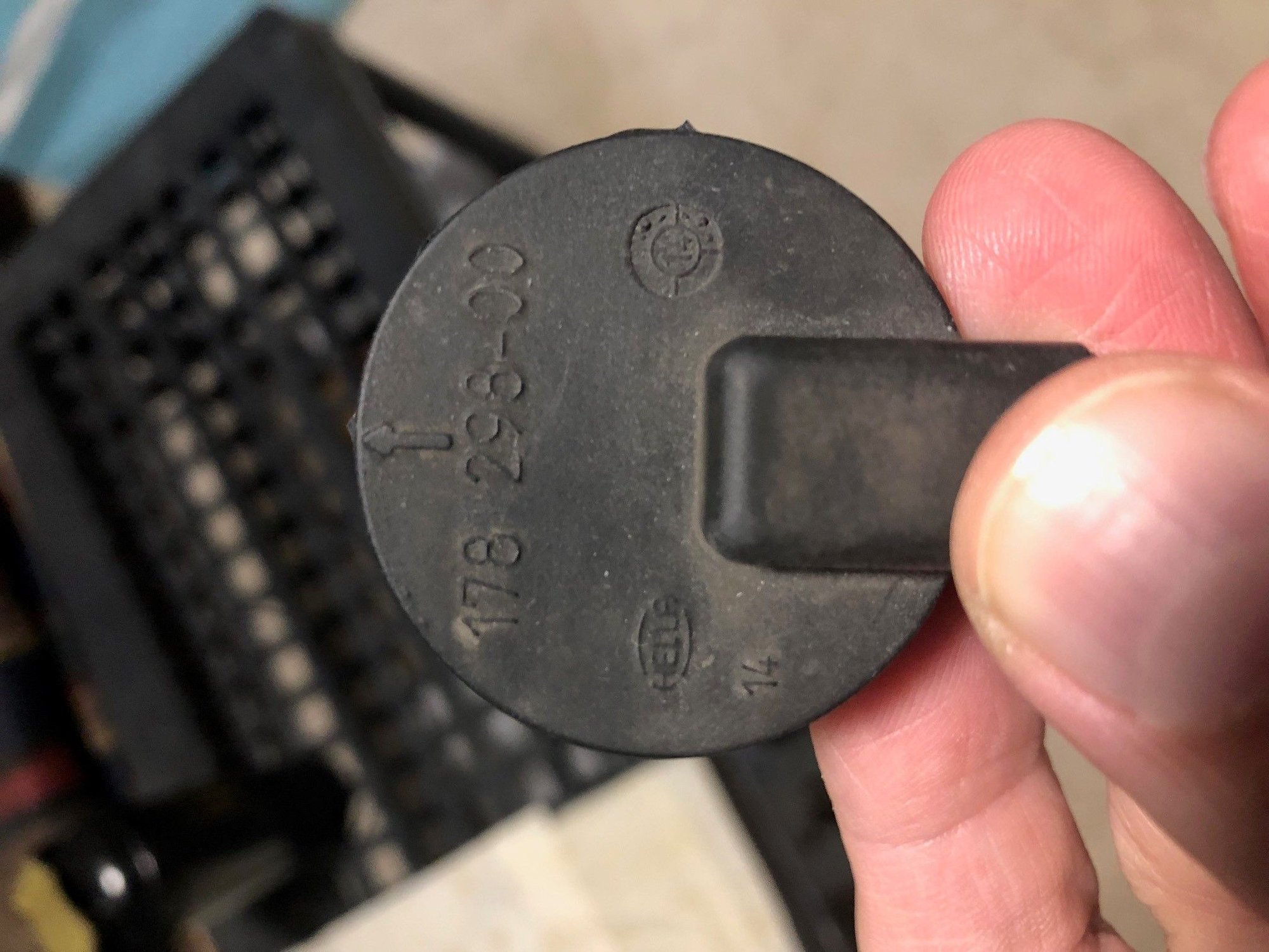 2015 A6 Quattro - quick question about a plug I found - AudiWorld Forums