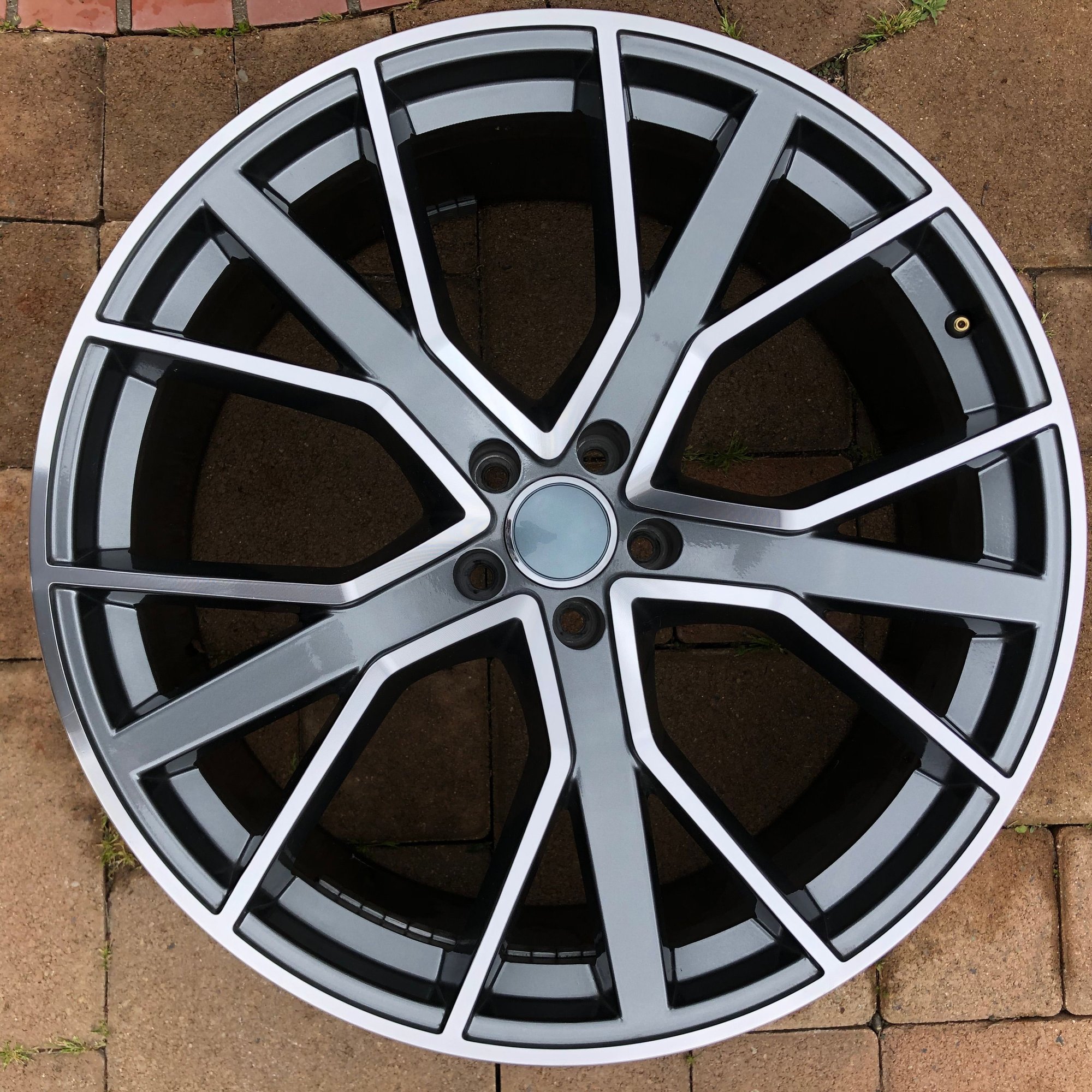 Audi Q7 FS: Q7 (4M 2017+) SQ7 Style 22" Wheels - AudiWorld Forums