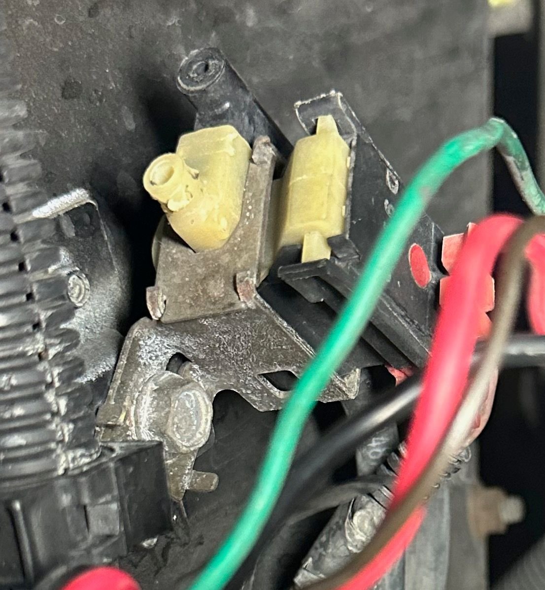 Cruise Control Troubleshooting Vacuum - Part identification ...