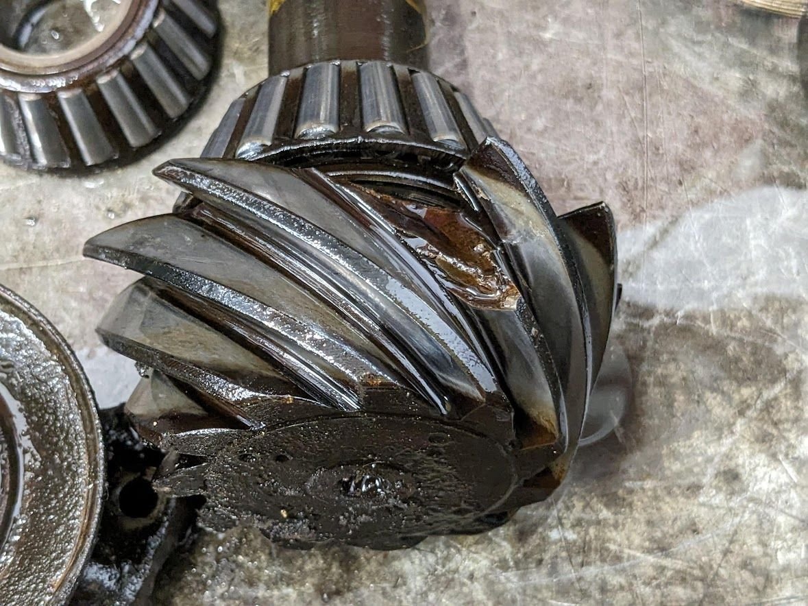 C1 Really rare rear axle - CorvetteForum - Chevrolet Corvette Forum ...