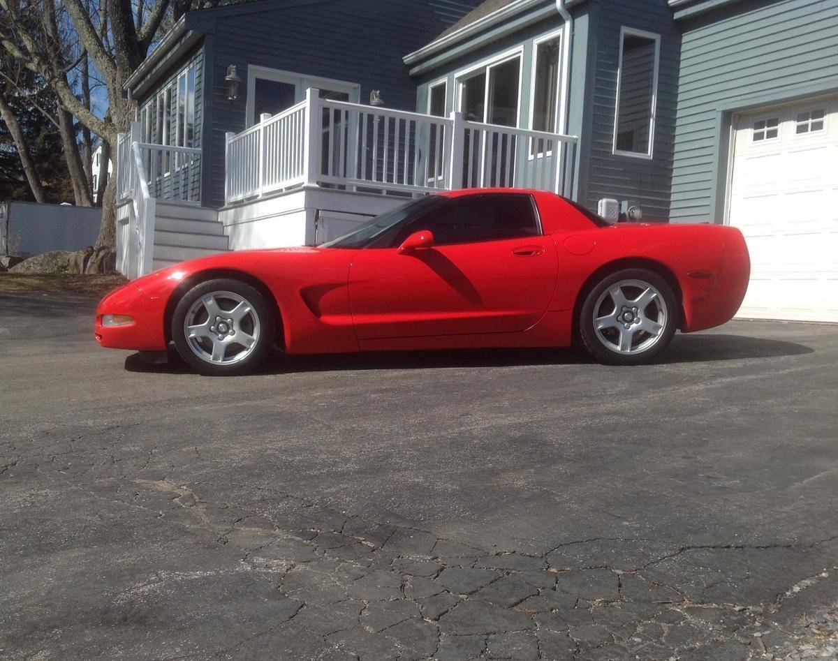 WTB (Want To Buy) Looking for hardtop C5 with large window ...