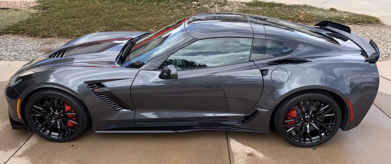 SOLD. 2017 Z06 3LZ, Gray/Blk, Z07, A8, CF, only 500 miles ...