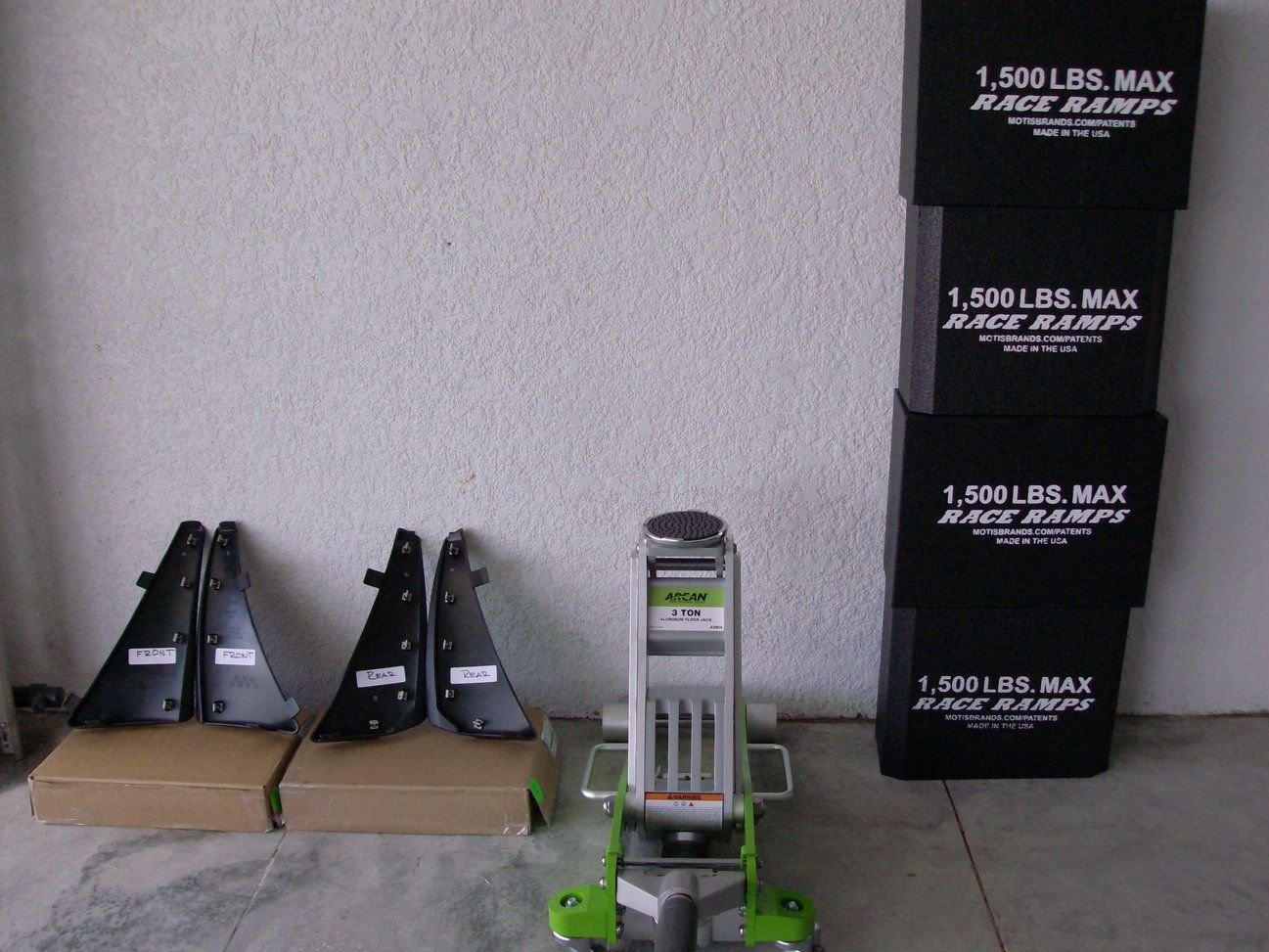 Suggestions for safe lifting the C8 to use wheel cribs - CorvetteForum ...