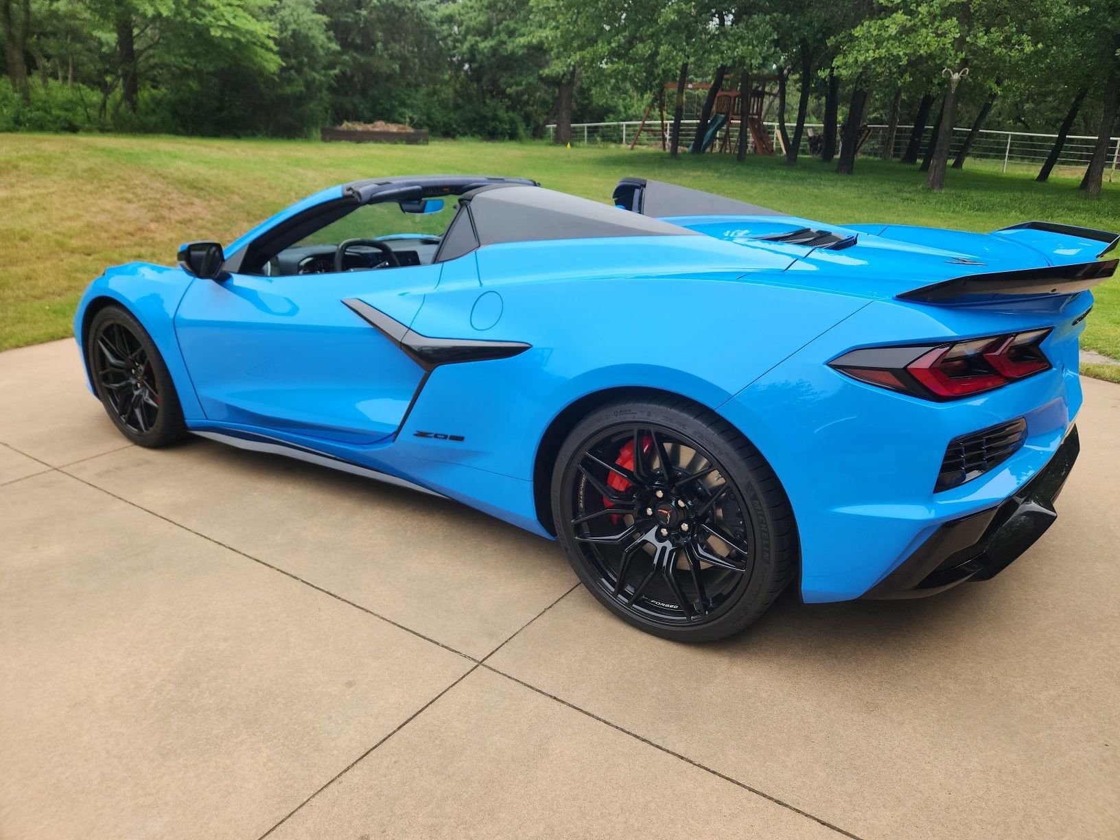 FS:2024 Z06 3LZ HTC Rapid Blue + Warranty for MSRP - CorvetteForum ...