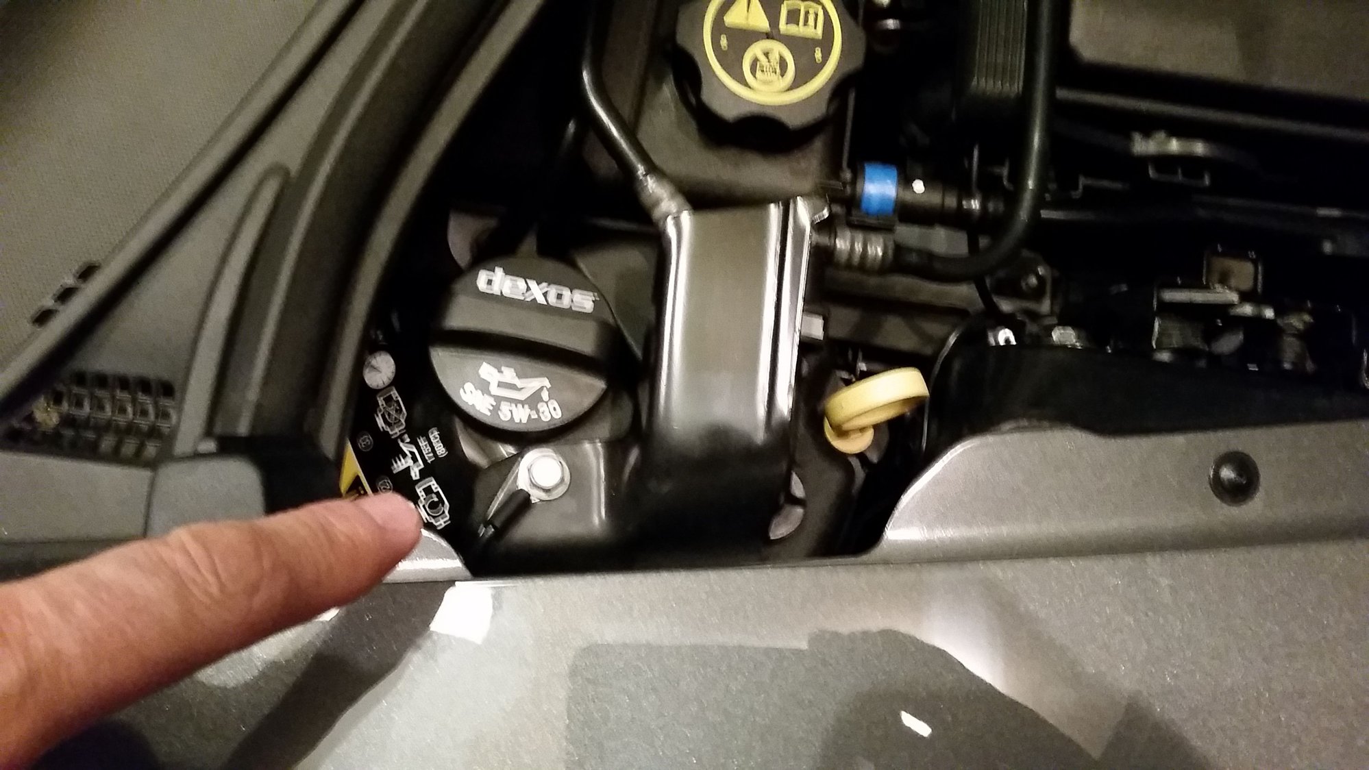 2016 Z06 battery tender - CorvetteForum - Chevrolet Corvette Forum ...