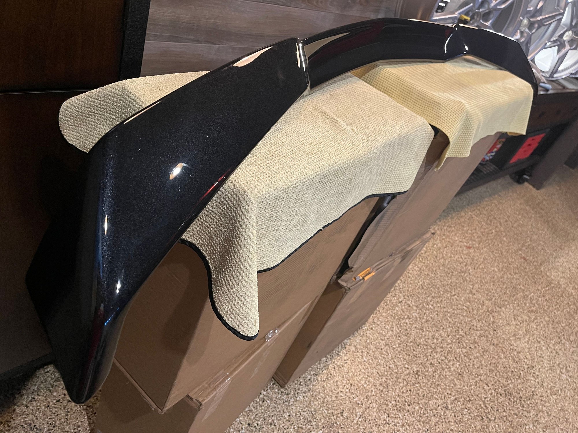 FS (For Sale) ‘22 C8 OEM Z51 Spoiler - Carbon Flash - Chicago Burbs ...