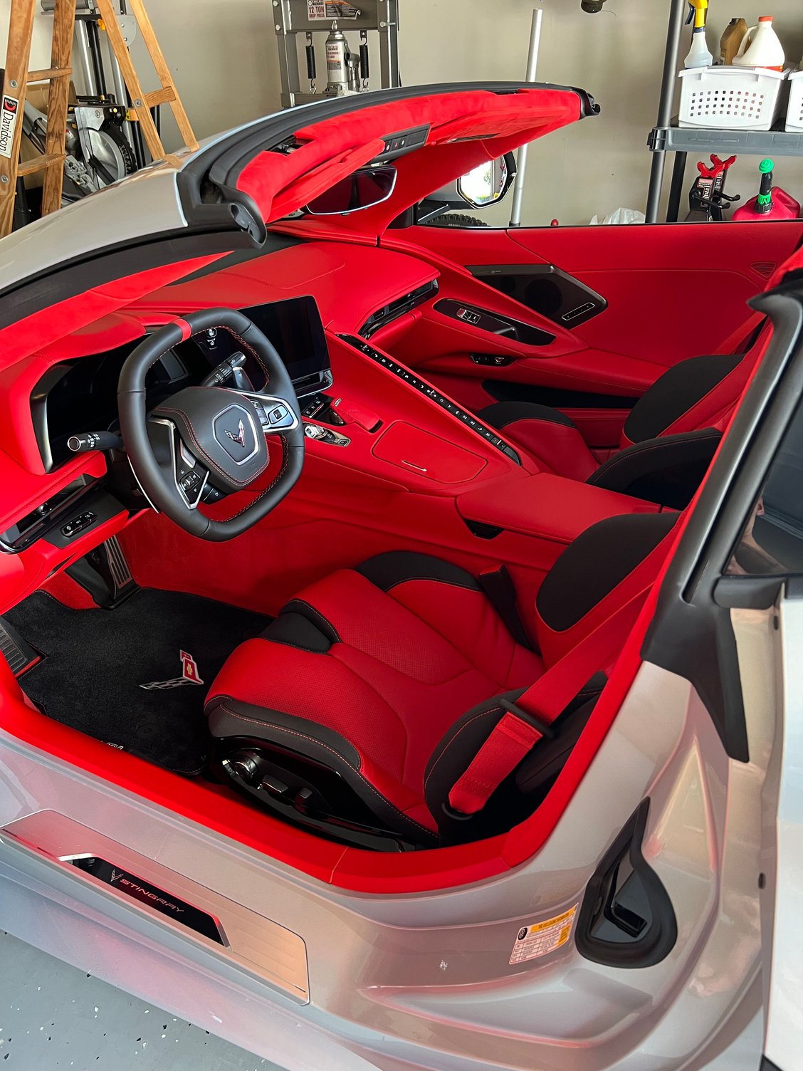 Two-tone leather Competition Seats? - CorvetteForum - Chevrolet ...