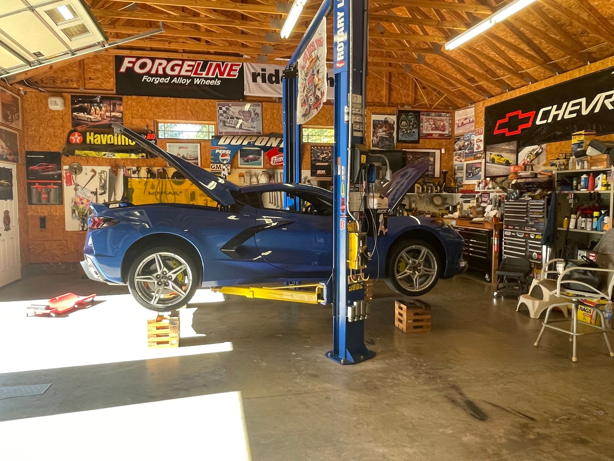 Lifting Corvette - CorvetteForum - Chevrolet Corvette Forum Discussion