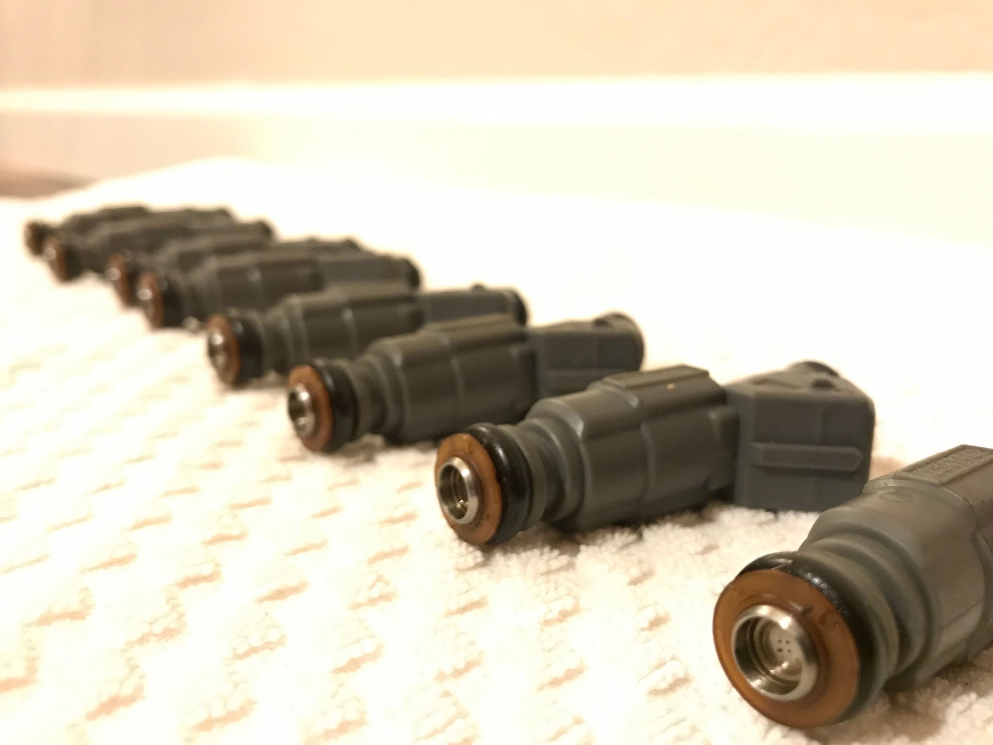 FS (For Sale) LS6/LS1 OEM Fuel Injectors part #12561462 (Set of 8 ...