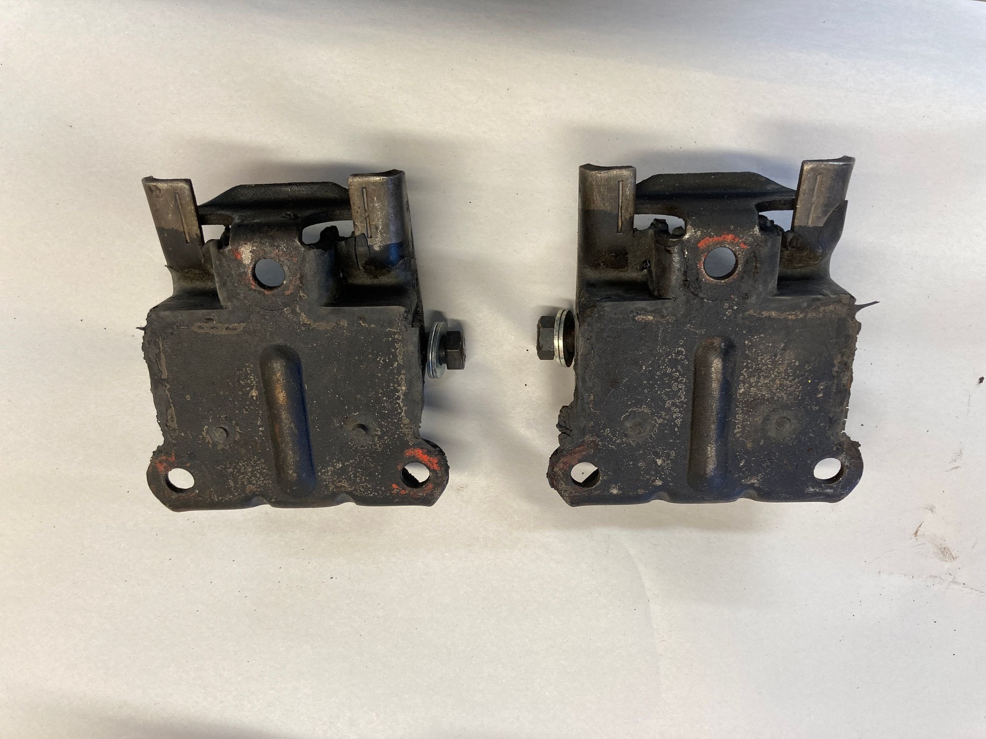 FS (For Sale) NOS 454 Motor Mount Set (70-73) - CorvetteForum ...