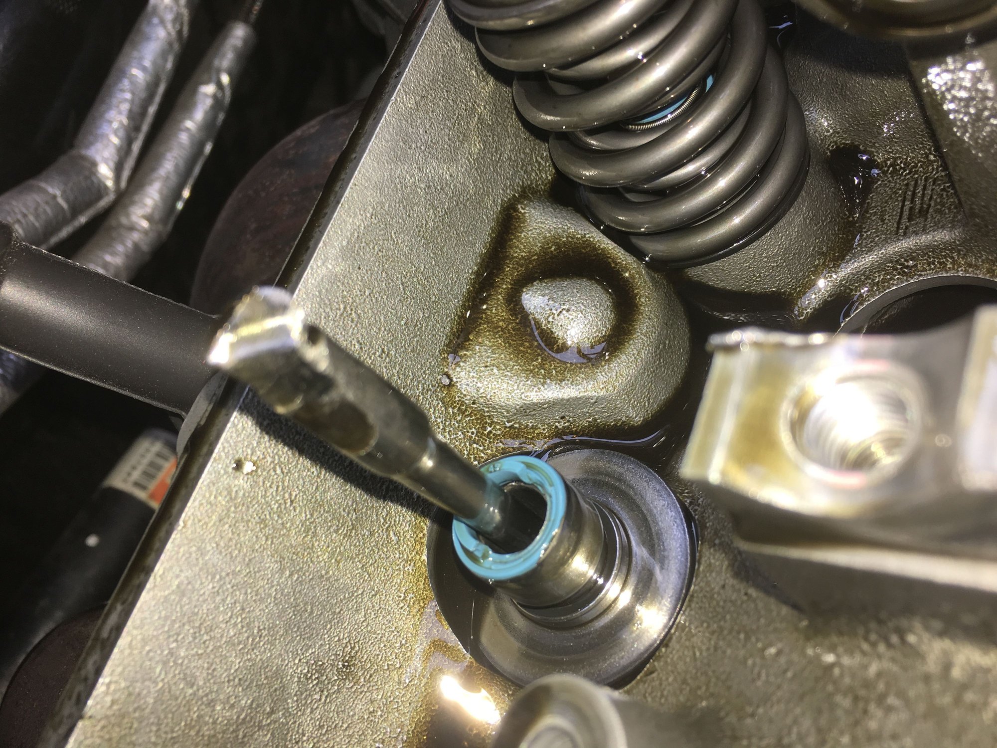 Valve spring failure - CorvetteForum - Chevrolet Corvette Forum Discussion