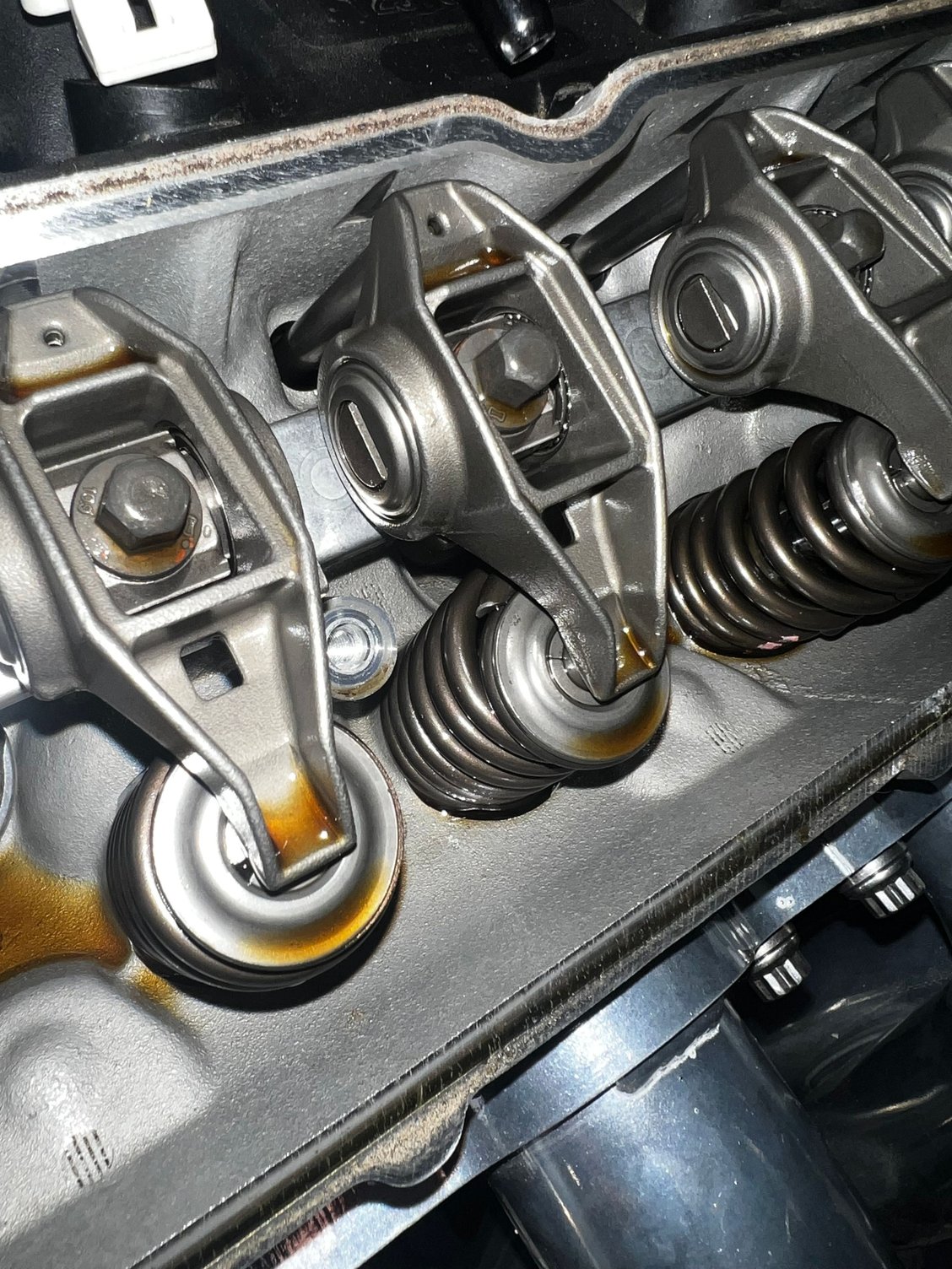 Broken Valve Spring - CorvetteForum - Chevrolet Corvette Forum Discussion