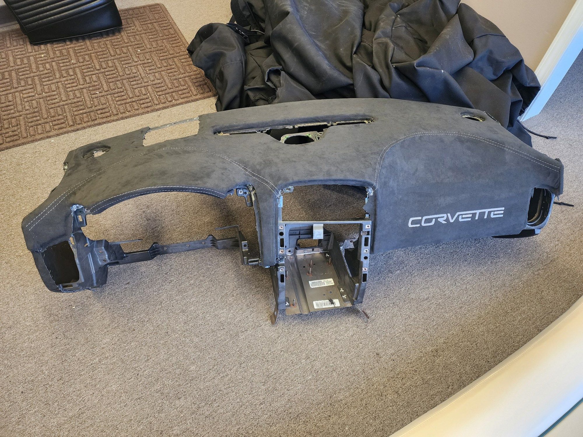 Leather Dash Delamination - CorvetteForum - Chevrolet Corvette Forum ...