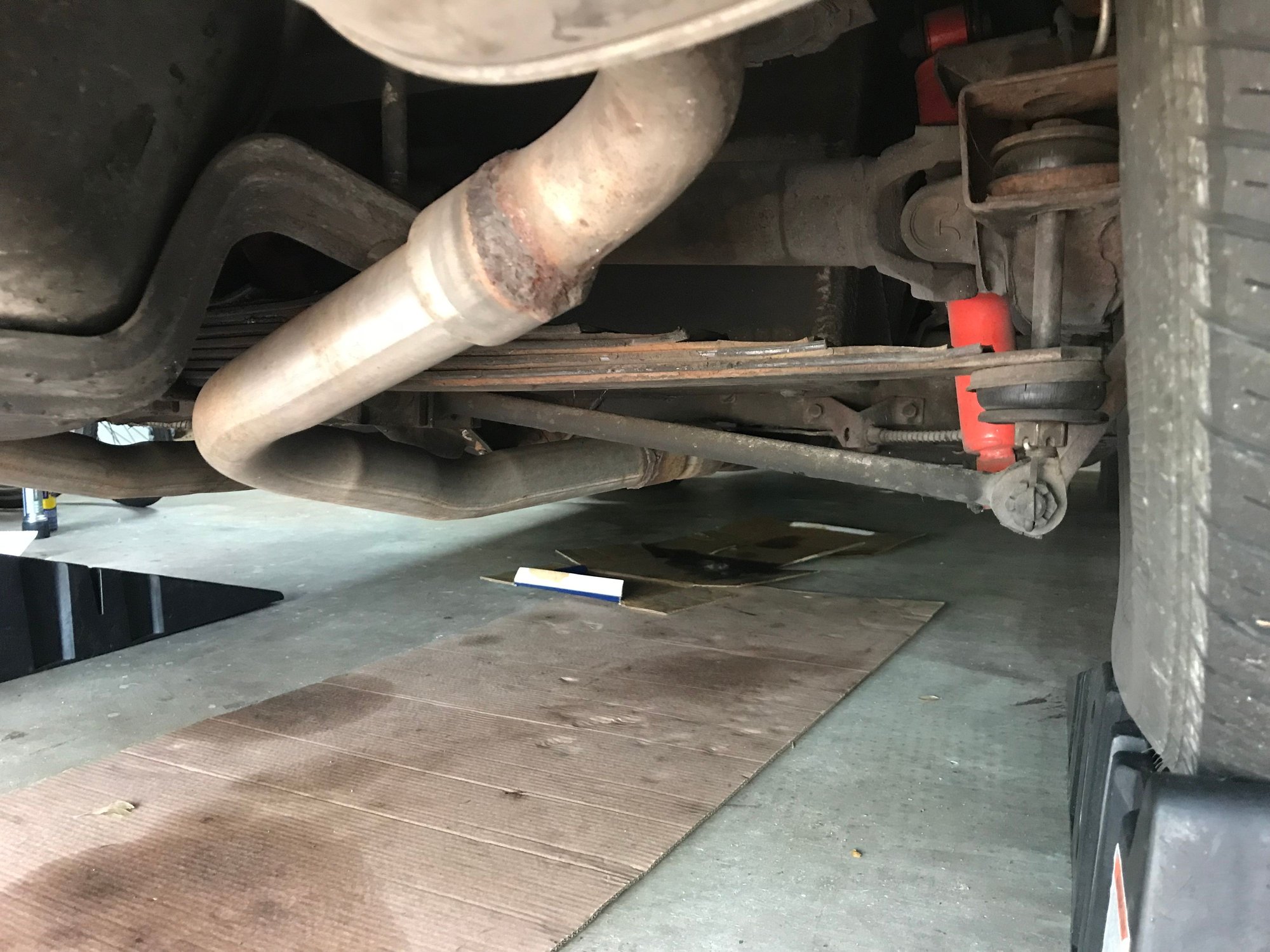 Help me diagnose my weird suspension stance - CorvetteForum - Chevrolet ...