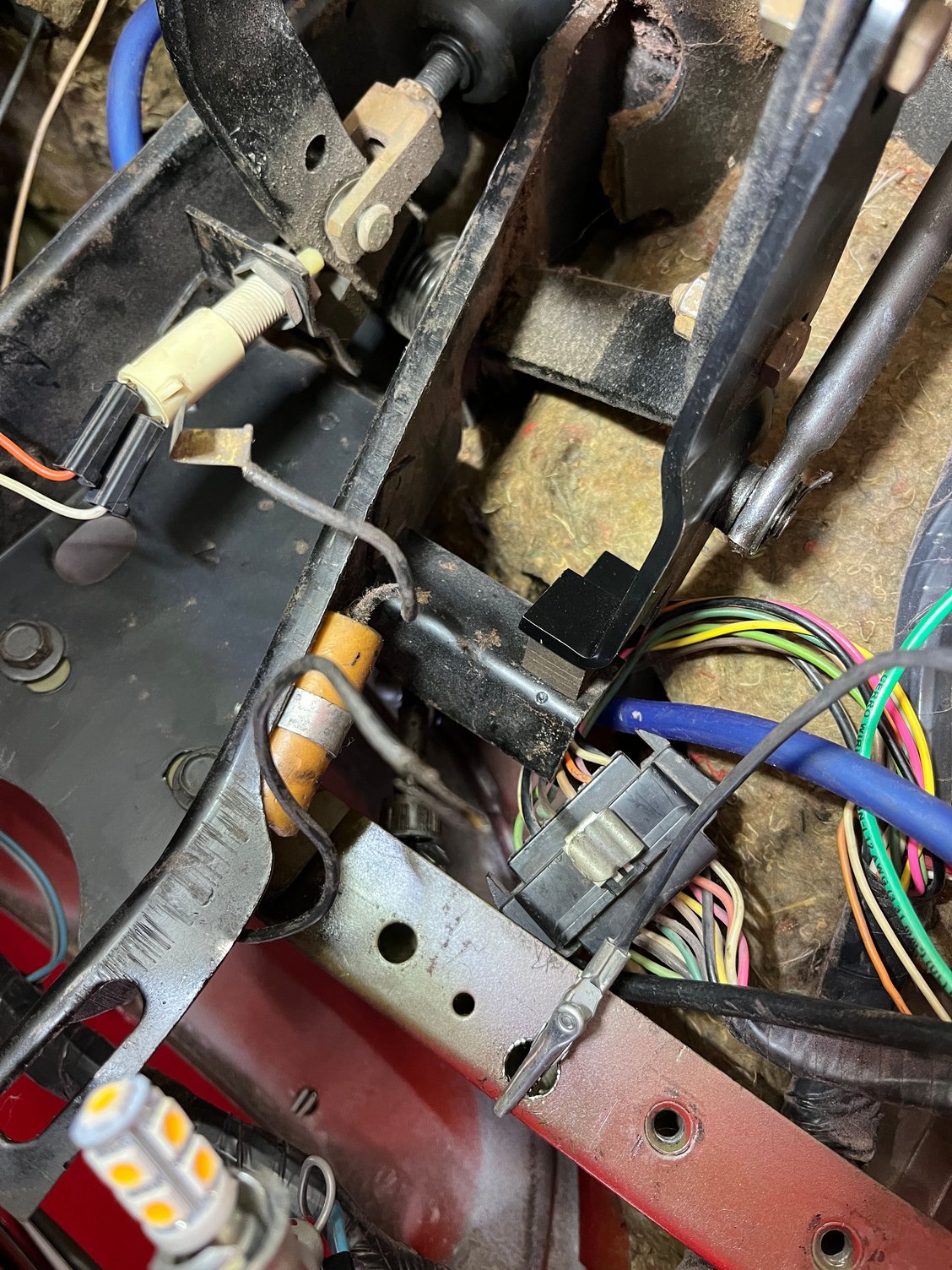 C2 double wire capacitor attached to the clutch hanger ...