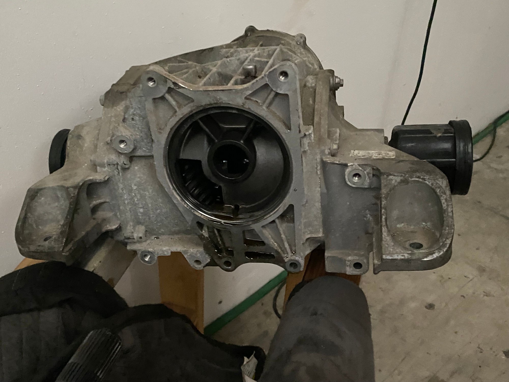 WTB (Want To Buy) C7 Z06 Auto Rear Differential Stock 241 Gears ...