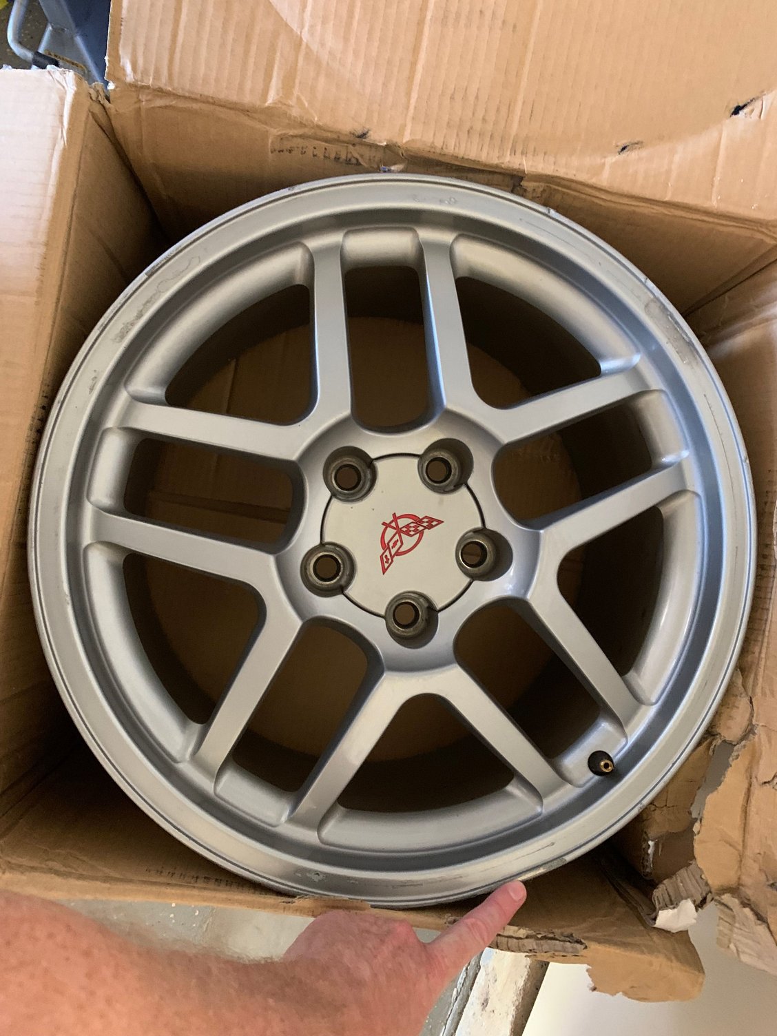 FS (For Sale) 2002-2004 Z06 OEM rear wheels - CorvetteForum - Chevrolet ...