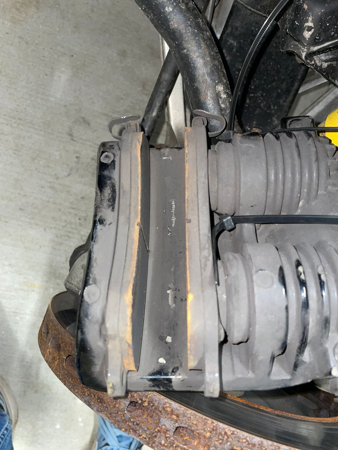 Help. RF brake pad and rotor always wear out before LF - CorvetteForum ...