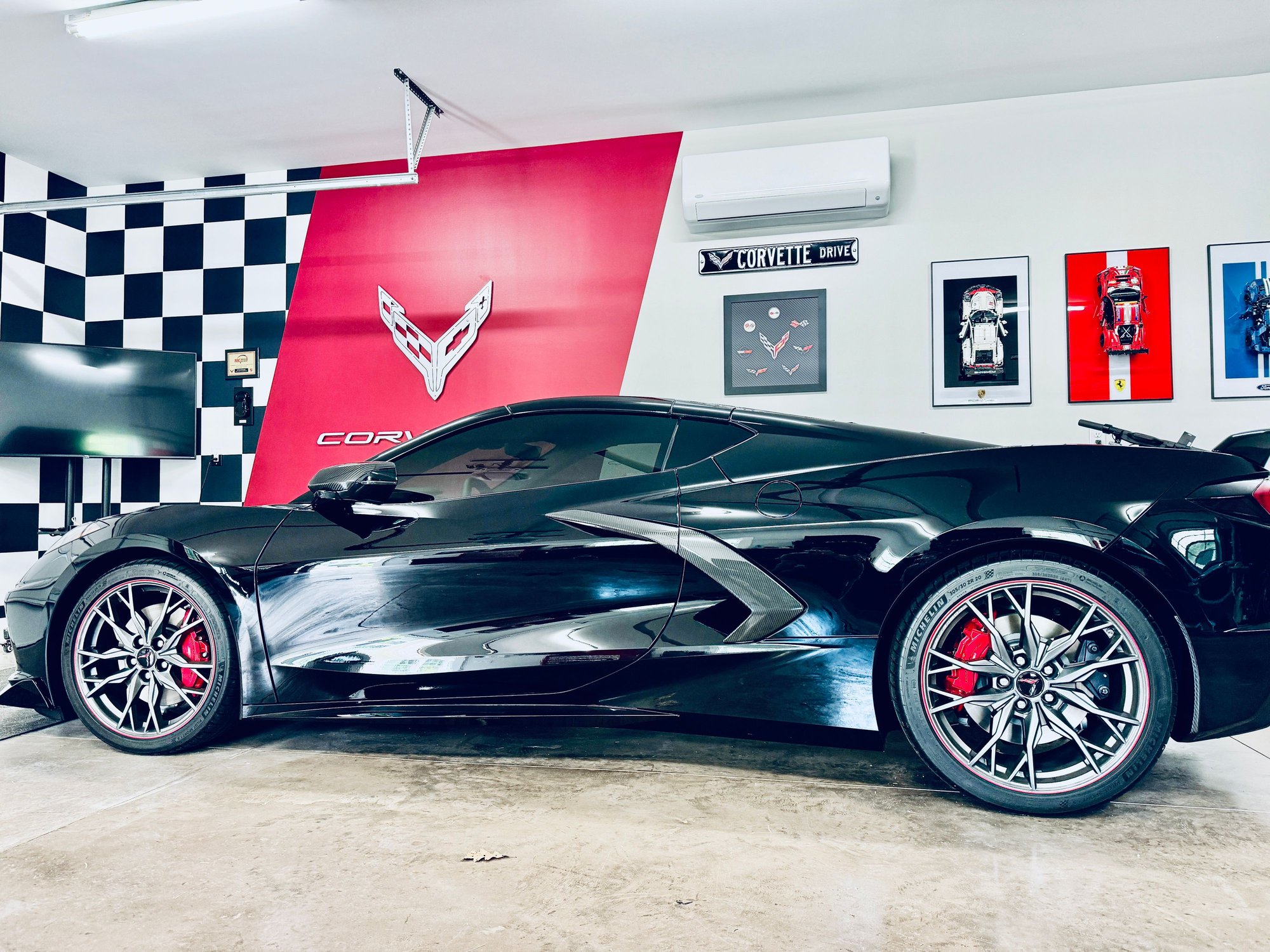 FS (For Sale) OEM Q9A Midnight Gray with Red Stripe Wheels - CorvetteForum - Chevrolet Corvette ...