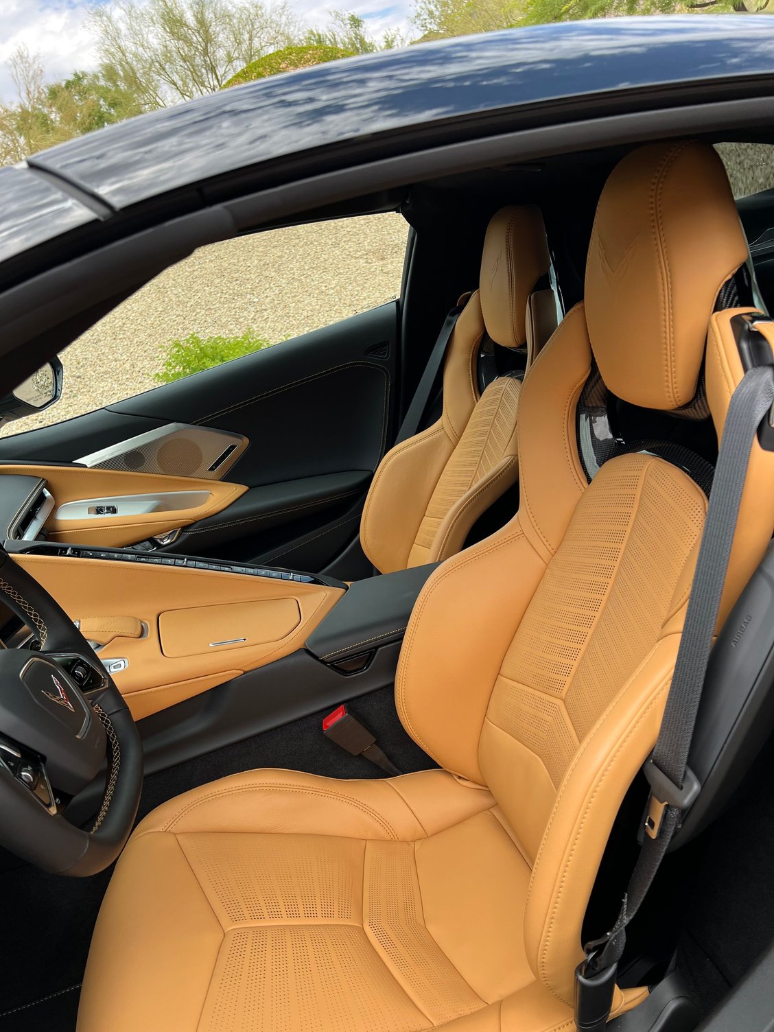 2023 Black C8 Coupe 2LT, Natural GT2 Seats, Front Lift, 35 miles ...