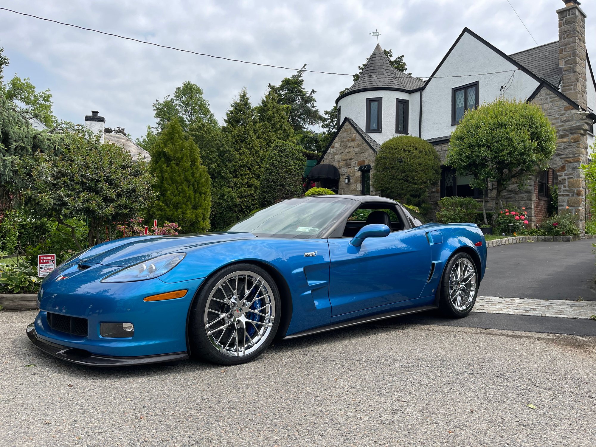 FS (For Sale) 2009 ZR1 in Beautiful Jet Steam Blue 700 miles ...