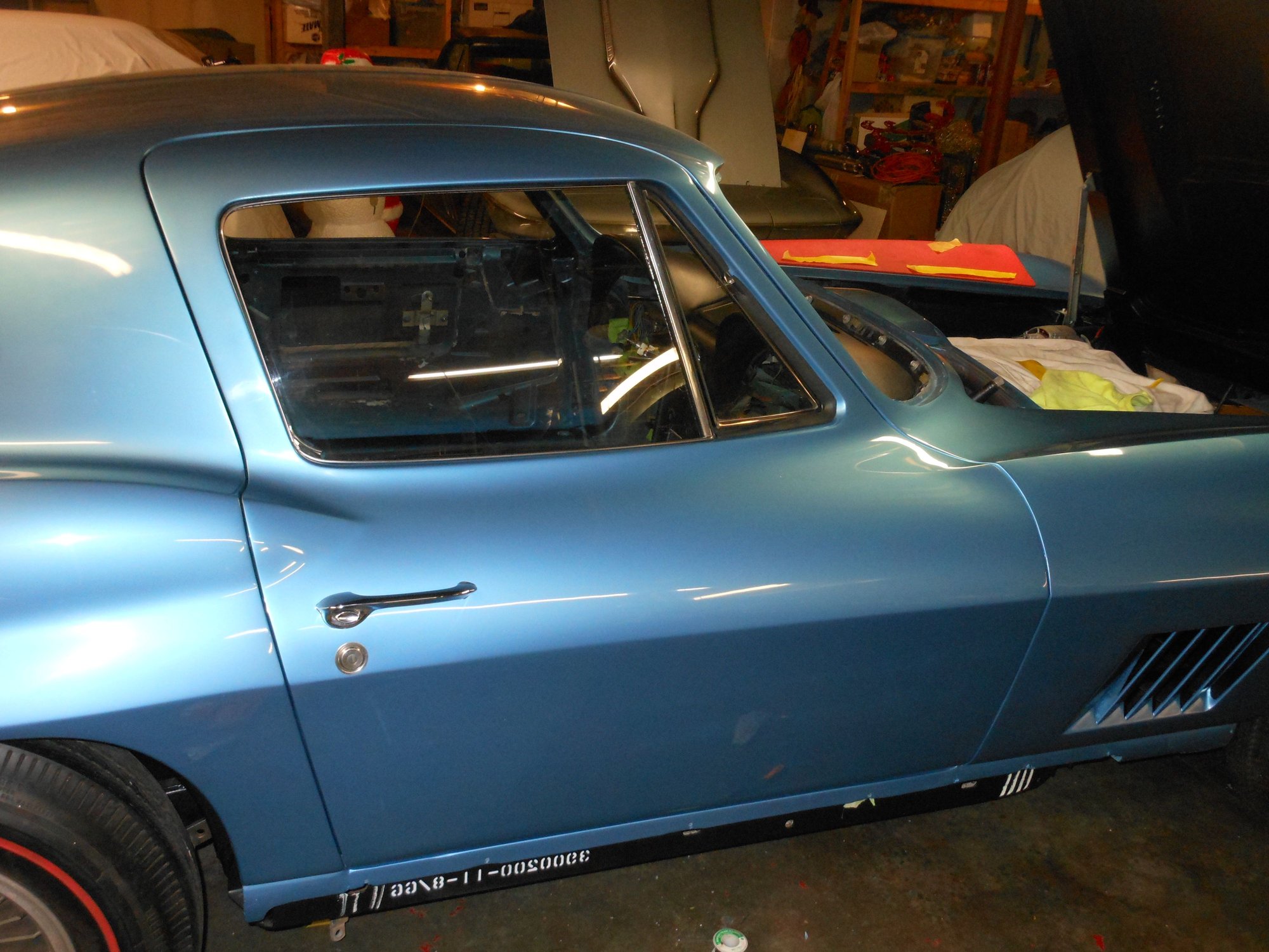 C2 Installing the side window glass back in to Window Channel ...