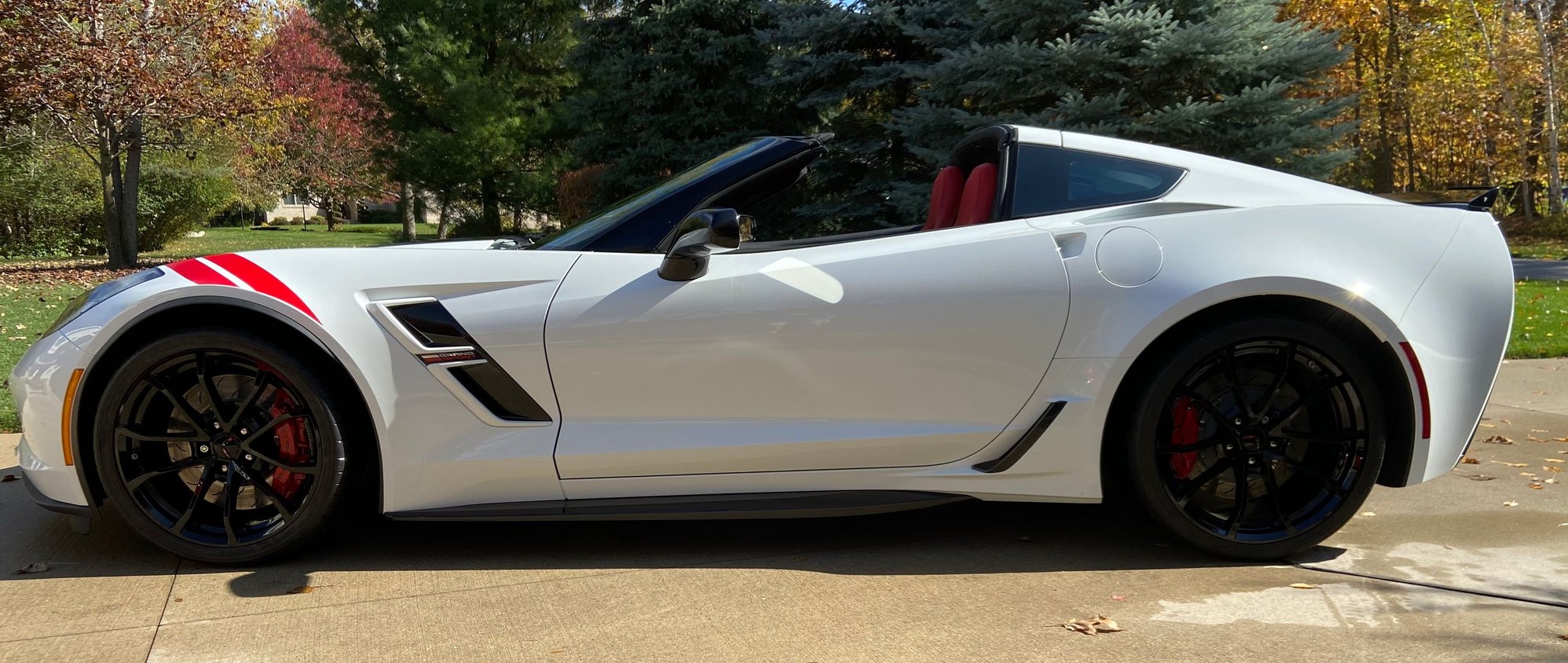 SOLD - 2019 Grand Sport 2LT Coupe, Auto, Arctic White, Red interior in ...