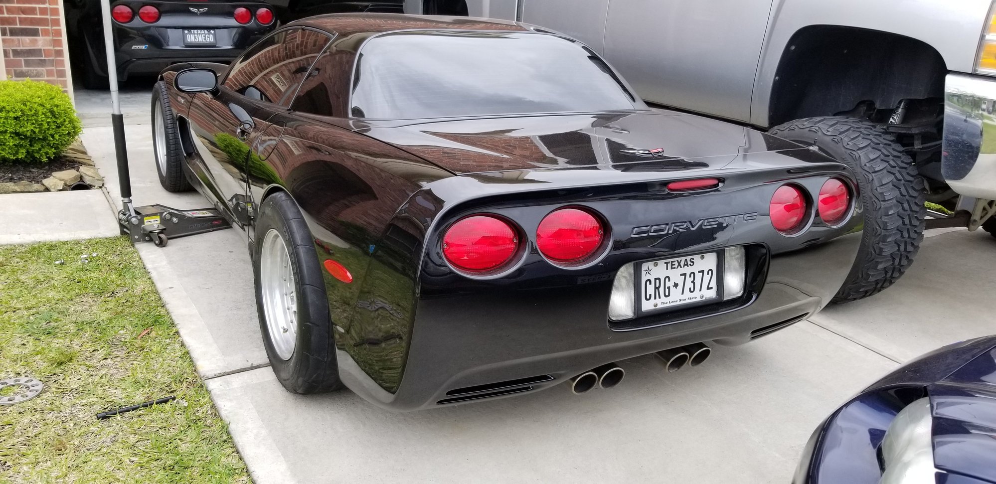 Help!! Trying to fit Bogart 16x10 RR10's on the rear of my C5 and I'm ...