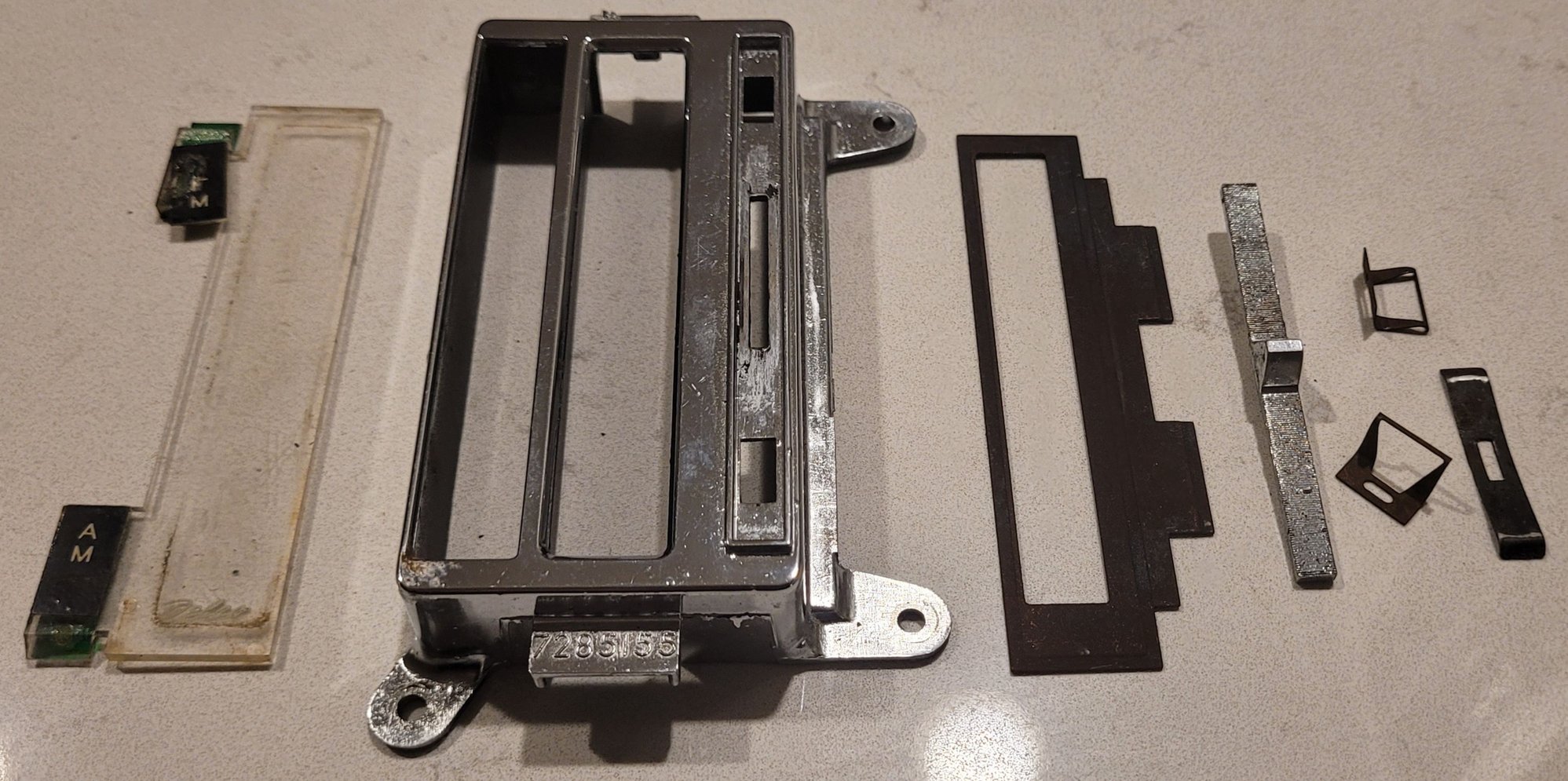 WTB (Want To Buy) AM-FM Radio Vertical Slider Bar - CorvetteForum ...