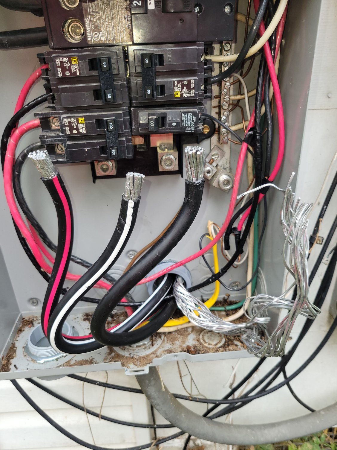 Main panel wires - DoItYourself.com Community Forums