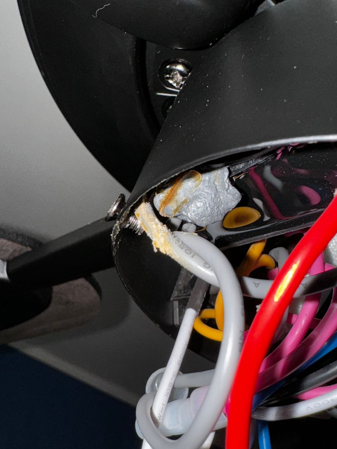 Ceiling Fan Stopped Spinning. - DoItYourself.com Community Forums