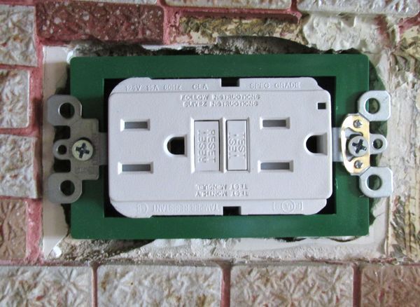 Jamming an outlet through extension rings - DoItYourself.com Community ...