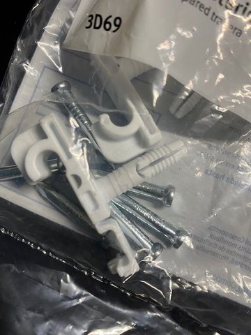 replace broken closet wire shelf support clips (Rubermaid ...