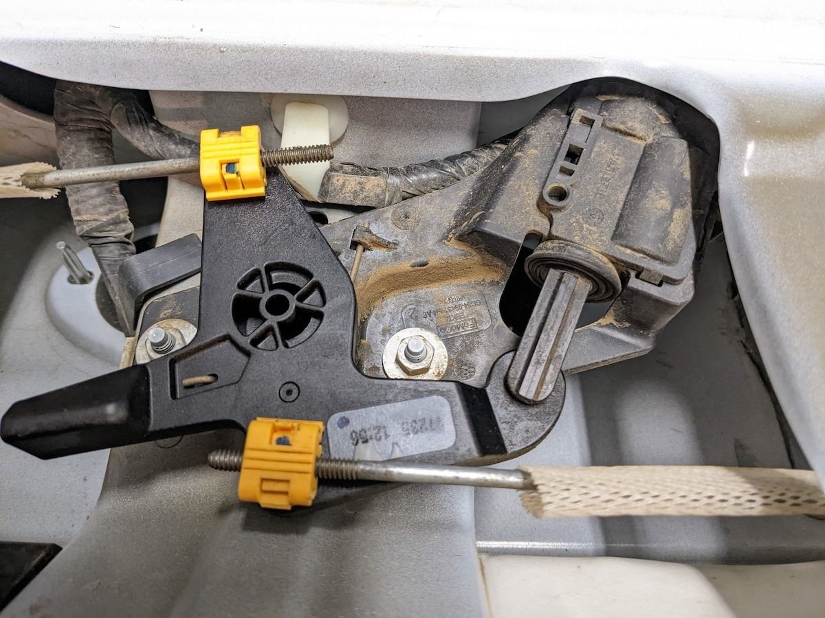 Anyone have a oem electric tailgate diagram for a 2018 ford f150 lariat ...